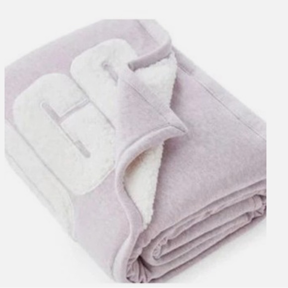 UGG | Bedding | Ugg Lenox Bay Fog Light Purple Throw Blanket | Poshmark